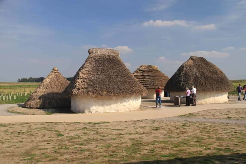 From Oxford: Stonehenge and Bath Small-Group Tour - Visiting Stonehenge: A Site of Mysteries