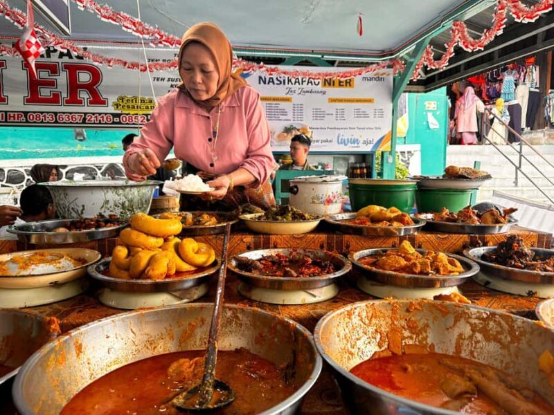 From Padang: Bukittinggi Day Trip with Waterfall and Lunch - Discovering West Sumatra: What the Tour Entails