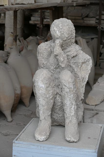 From Paestum:Pompeii guided Tour with Wine Tasting and lunch - FAQ