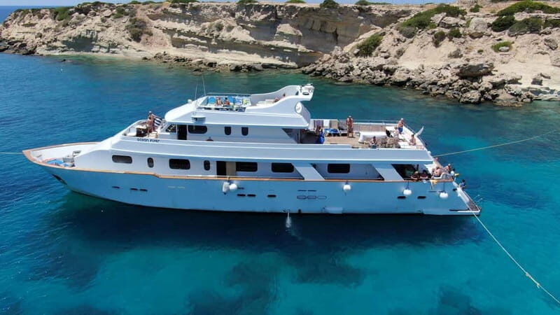 From Pafos: Ocean Flyer VIP Cruise - Adults Only - Food and Drinks: Treats on the Seas