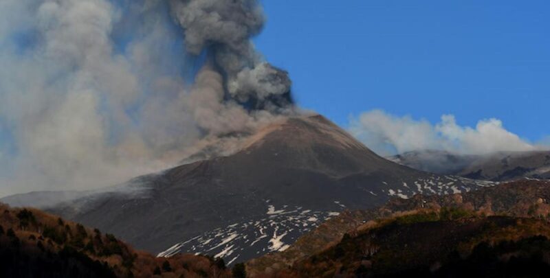 From Palermo to Taormina: Mount Etna (Multi-Language Tour) - From Mount Etna to Taormina