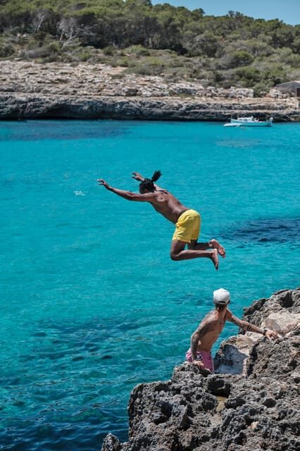 From Palma: Portal Vells Beach and Cave SUP & Snorkel Tour - The Guide and Group Experience