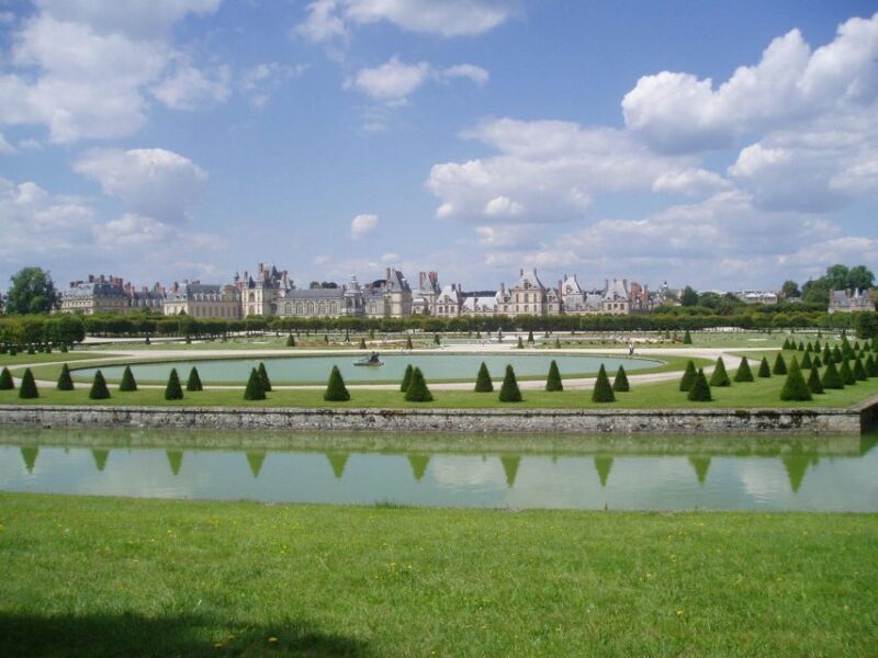 From Paris: Château de Fontaine bleau & Vaux-le-Vicomte - A Closer Look at the Itinerary and What to Expect