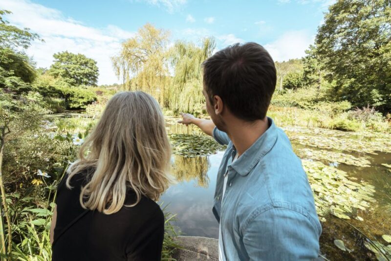From Paris: Day Trip to Giverny & Versailles with Lunch - Lunch Break: A Tasty Interlude