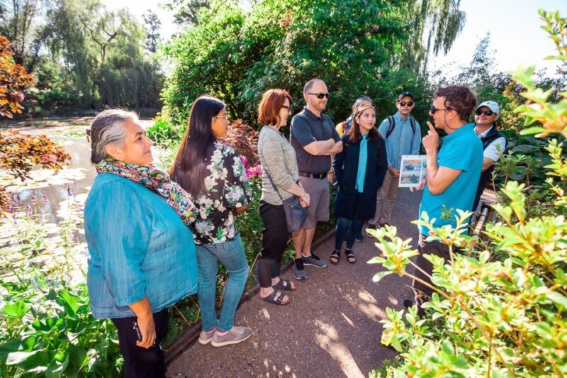 From Paris: Guided Day Trip to Monet's Garden in Giverny - Key Points