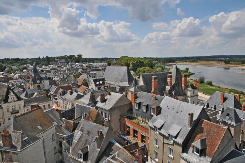 From Paris: Small-Group Loire Valley Castles Full-Day Tour - The Journey Begins: Out of Paris and Into the Loire