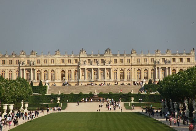 From Paris: Versailles Guided Tour by Deluxe Minibus - Authenticity and Practicality