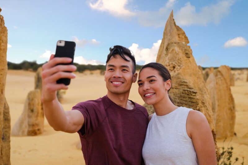From Perth: Pinnacles Sunset and Stargazing Tour with Dinner - The Pinnacles at Sunset: A Natural Wonder