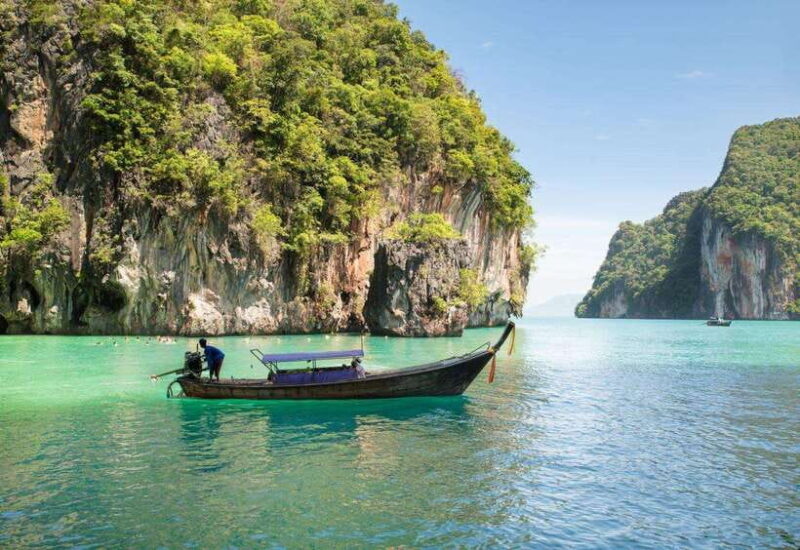From Phi Phi islands: Phi Phi, Maya Area by longtail Boat - Key Points