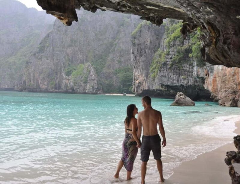 From Phuket : Private Speedboat Trip to Phi Phi and Bamboo - An In-Depth Look at the Tour