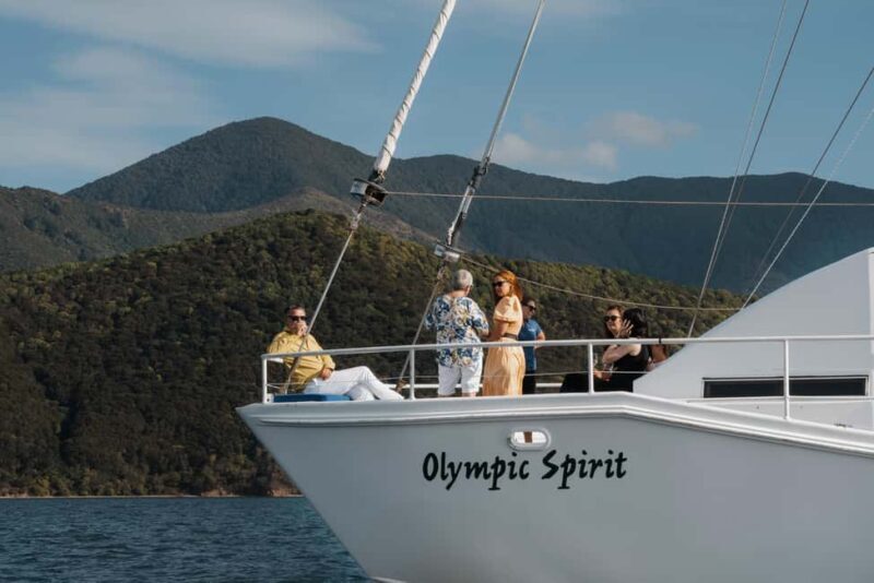 From Picton: Marlborough Sounds Cruise with Seafood - Exploring the Scenic Heart of Marlborough Sounds