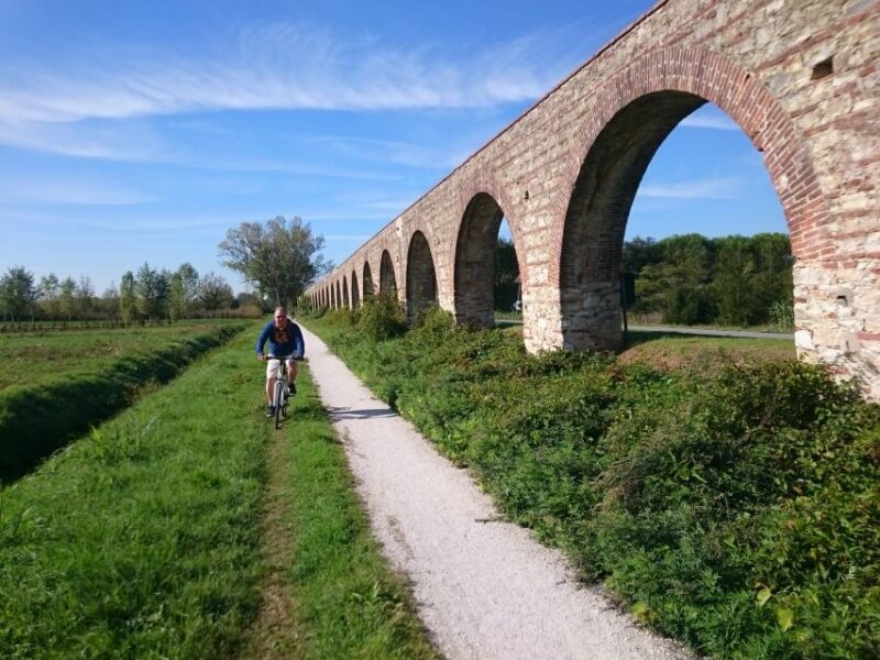 From Pisa to Lucca along Puccini cycling path - From Pisa to Lucca along Puccini cycling path — an authentic Tuscan adventure