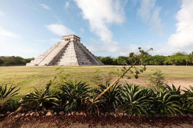 From Playa del Carmen: Tour to Chichén Itzá, Valladolid with Cenote and buffet - Authentic Reviews: What Travelers Say