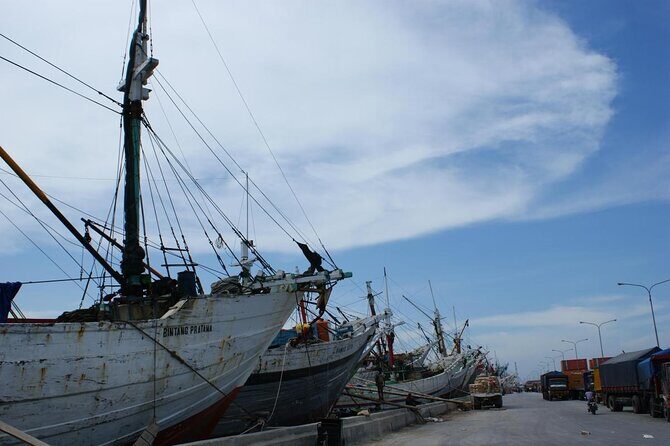 From port Tanjung priok : Jakarta Private Tour With Lunch - Practical Insights and What to Expect