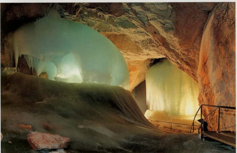 From Prague: Dachstein and Hallstatt with Ice Cave Tour - Practical Aspects and Tips
