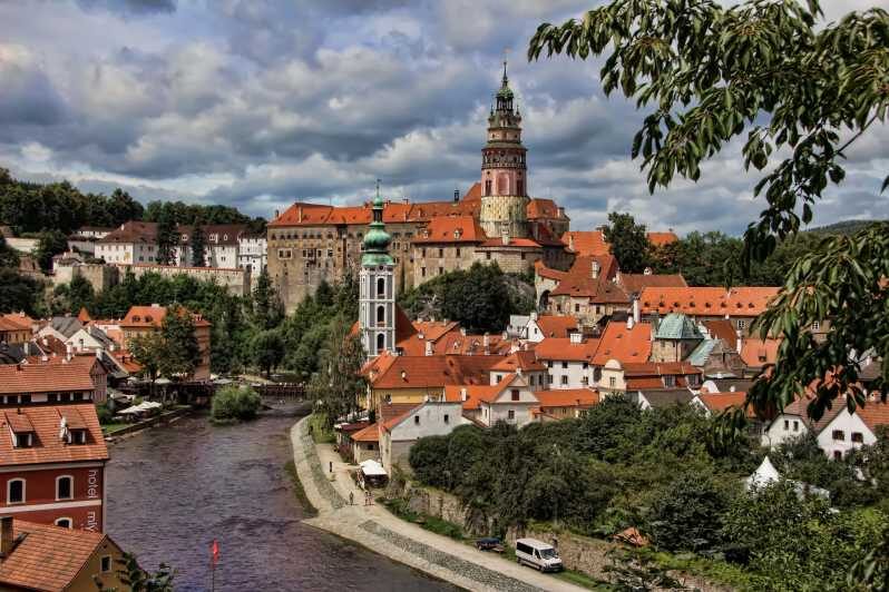 From Prague: eský Krumlov Full-Day Tour with Pickup - The Experience Breakdown: What to Expect on Your Day Trip