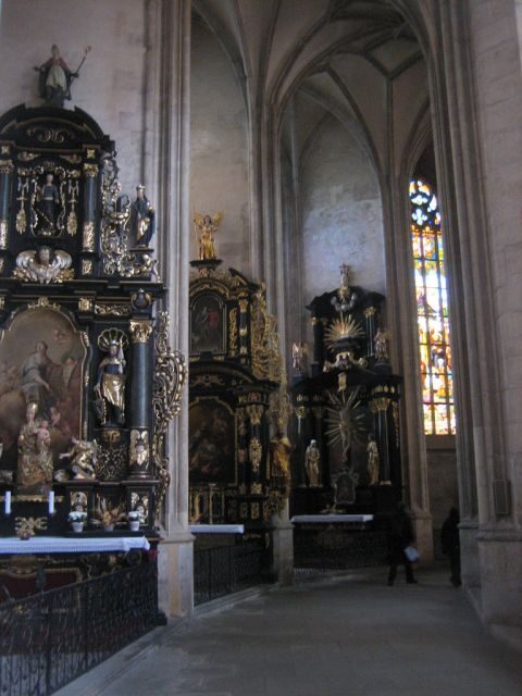 From Prague: Kutna Hora Walking Tour & St. Barbara Cathedral - Visiting St. Barbara’s Cathedral