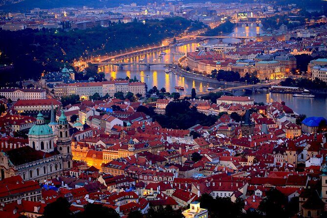 From Prague to Berlin, Private Transfer with Sightseeing Stops with Local Driver - Key Points