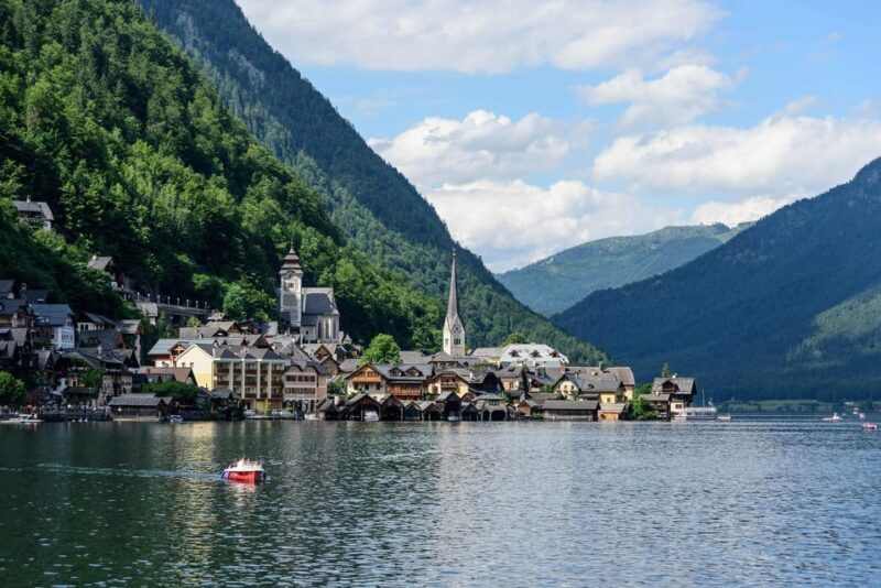 From Prague to stunnning Hallstatt: Private 1 day tour - The Value of This Tour