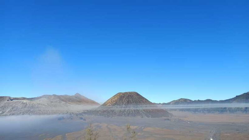 FROM PROBOLINGGO : BROMO SUNRISE PRIVATE TOUR ALL INCLUSIVE - Moving to the Sea of Sand and the Bromo Crater