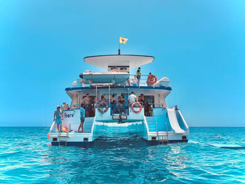 From Puerto Rico: Boat trip along the coast w/ Food & Drinks - What Makes This Tour Stand Out?