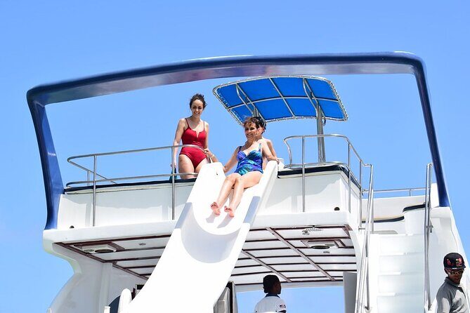 From Punta Cana: Party Boat + Snorkeling Live Music Drink Open B - What to Expect on the Boat