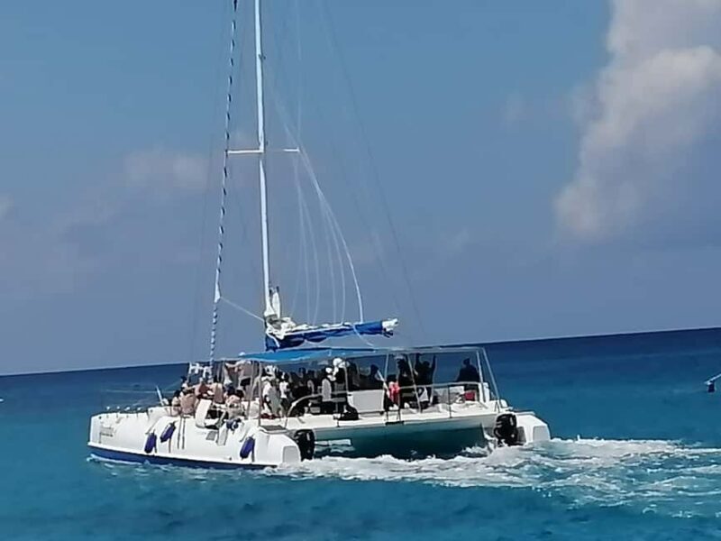 From Punta Cana: Saona Island Tour with Transfer and Lunch - Key Points