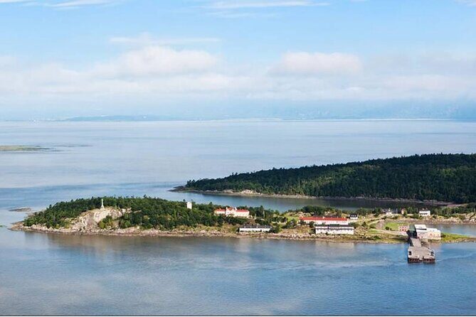 From Quebec City : Cruise & Visit to Grosse-Ile with bus transfer - FAQ