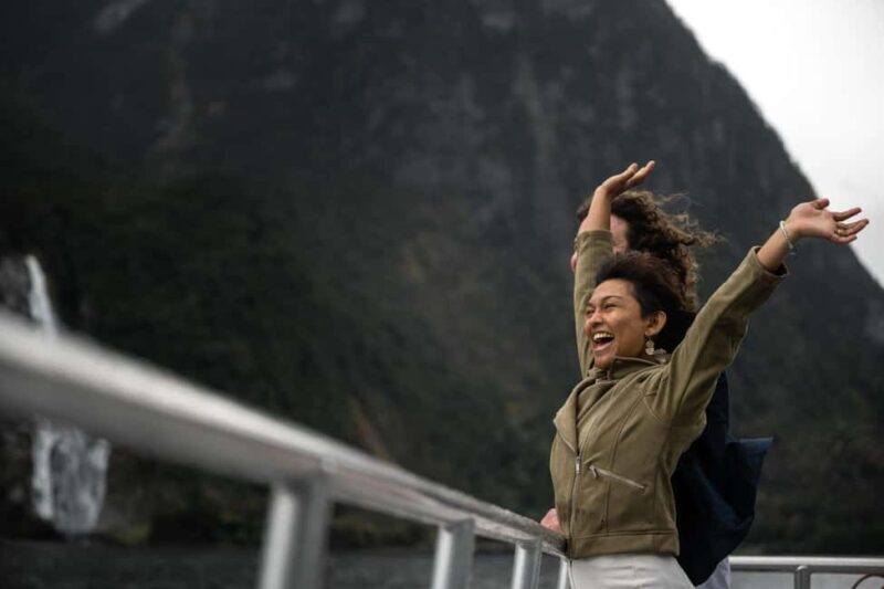 From Queenstown: Milford Sound Business Class with Cruise - The Journey Begins: From Queenstown to Milford Sound