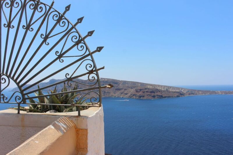 From Rethymnon: Santorini Day Tour with optional transfer - Who Should Consider This Tour?