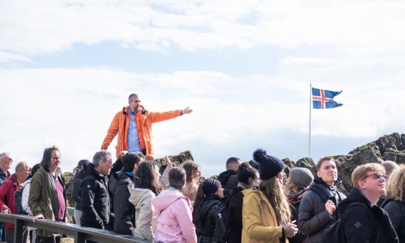 From Reykjavík: Full-day Golden Circle & Horse Riding Tour - Key Points
