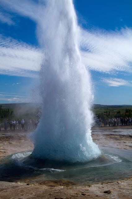From Reykjavik: Golden Circle Tour with Gullfoss and Geysir - Who Is This Tour Best For?