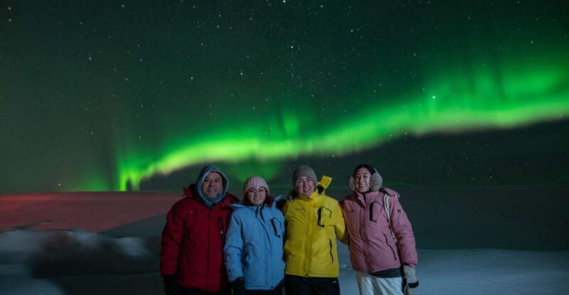 From Reykjavik: Northern Lights Guided Tour with Photos - The Experience in Detail