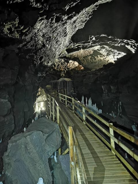 From Reykjavik: Private Secret Circle Tour with Lava Cave - Key Points