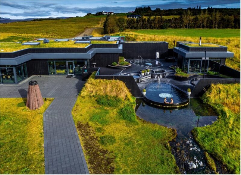 From Reykjavik: Private Secret Circle Tour with Lava Cave - Relaxing in Geothermal Comfort