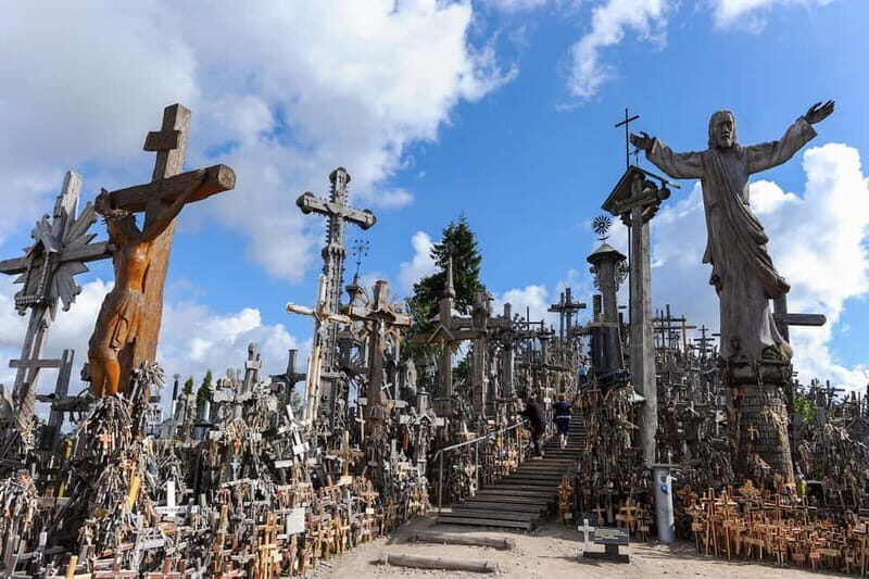 From Riga: Hill of Crosses & Enchanting Jelgava Group Tour - Key Points