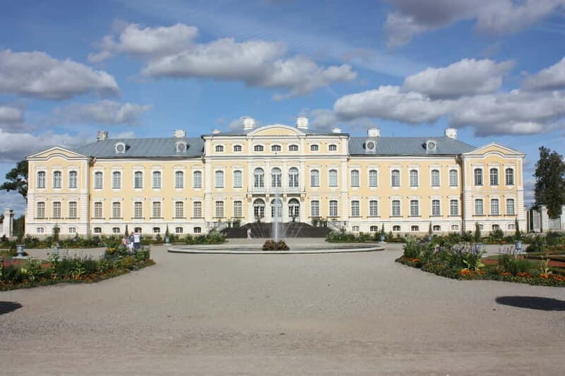From Riga to Vilnius with Sightseeing Stops Top Private Tour - Starting from Riga: The Journey Begins