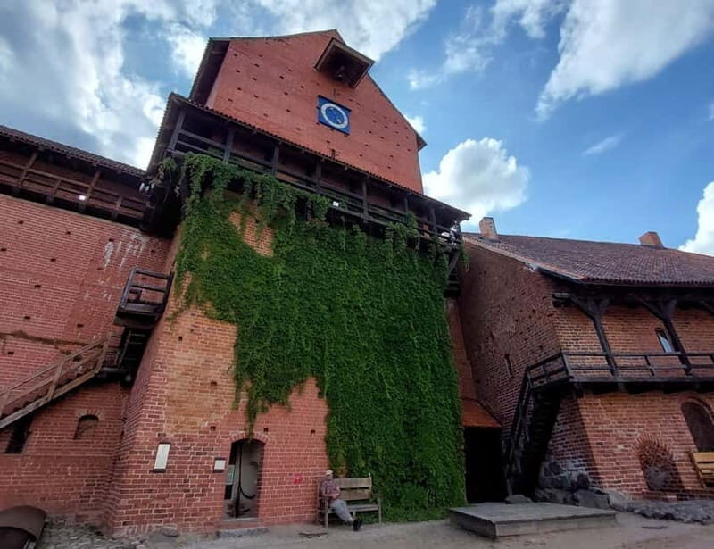 From Riga: Turaida, Sigulda, and Cesis Private Full-Day Trip - Key Points