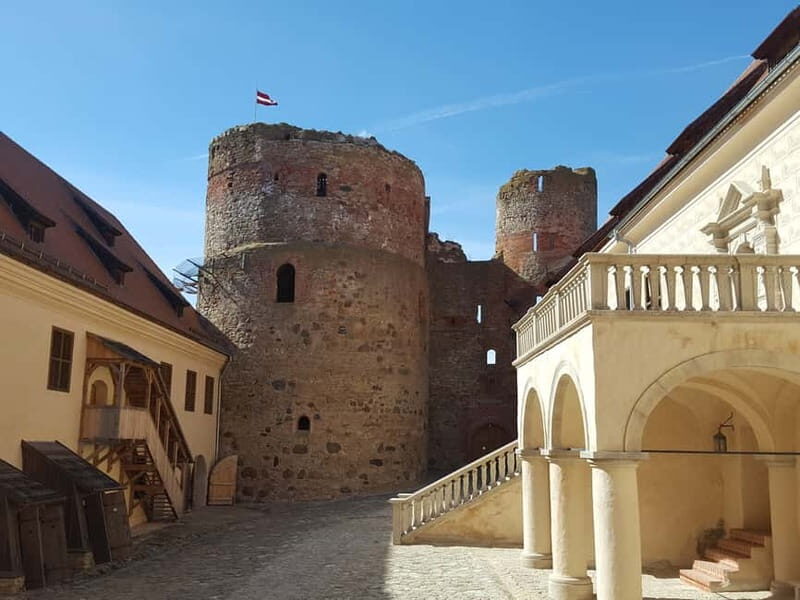 From Riga: Vilnius One-Way Tour with Sightseeing Stops - Key Points