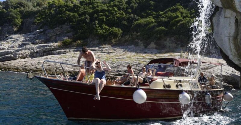 From Rome: High Speed Train Transfer and Boat Tour of Capri - An In-Depth Look at the Tour