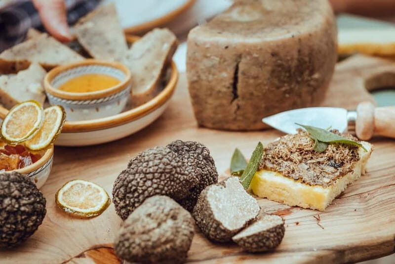 From Rome: Truffle Hunt and Wine Tasting in Umbria - A Delicious Day in Umbrian Countryside: Truffle Hunt & Wine Tasting from Rome