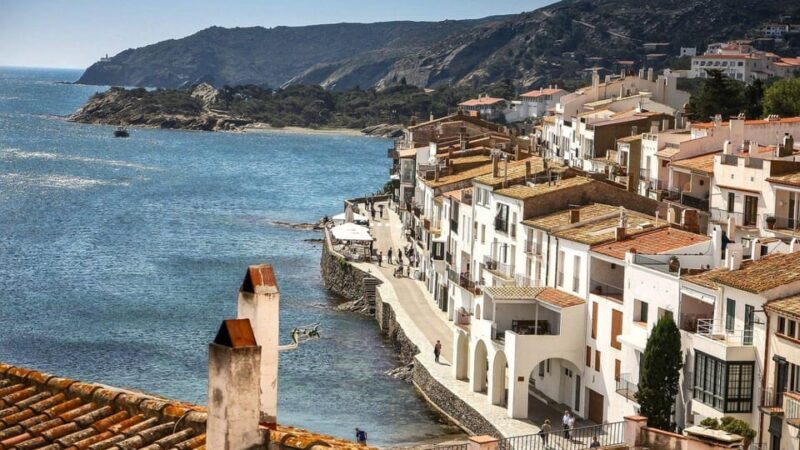 From Roses: Boat trip and visit Cadaqués all day - Exploring Cadaqués