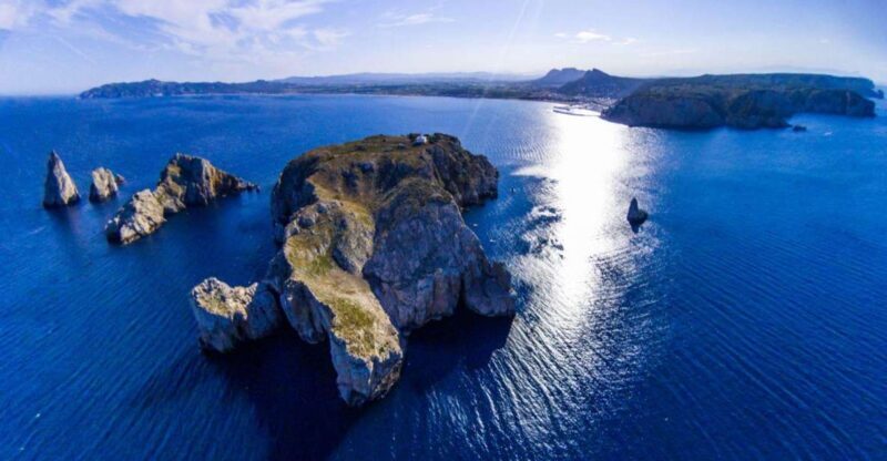 From Roses: Medes Islands Boat Tour with El Estartit Visit - Key Points