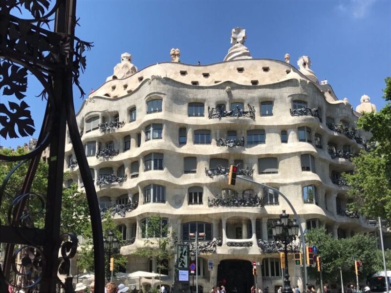 From Salou: Full Day Barcelona Panoramic Tour with Free Time - Free Time in Barcelona: Personal Exploration