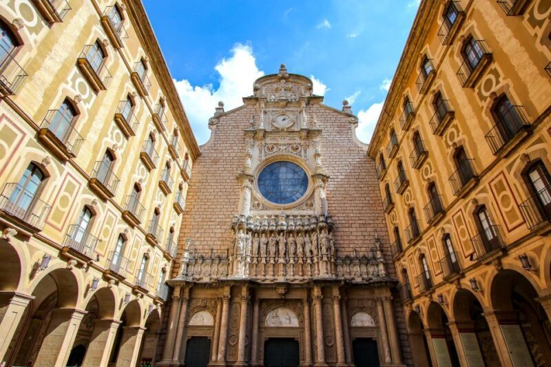 From Salou: Montserrat Monastery and Colonia Güell - What’s the Day’s Schedule Like?
