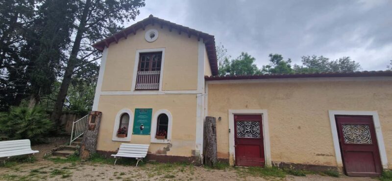 From Salou: Park Samá with 1 vermouth tasting, hotel Pickup - Who Should Consider This Tour?