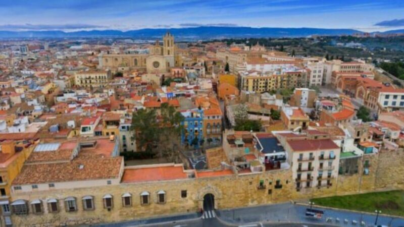 From Salou: Tour Poblet, Wines & Sitges - Who This Tour Is Perfect For