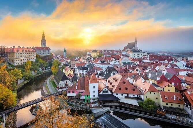 From Salzburg to Prague, Private Transfer with 2h of Sightseeing - Who Should Consider This Service?