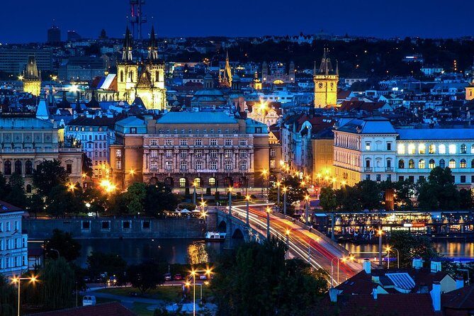 From Salzburg to Prague, Private Transfer with 2h of Sightseeing - The Sum Up