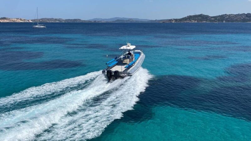 From Santa Teresa Gallura: dinghy tour to Corsica - Lavezzi Islands: The Aquatic Paradise
